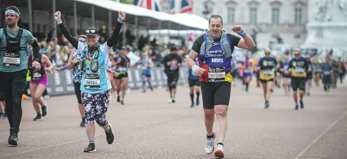 Leonard Cheshire Disability: Lou 'n' Bru run 26.2 (again).