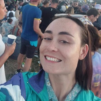 Hospiscare: Aileen runs the London Marathon